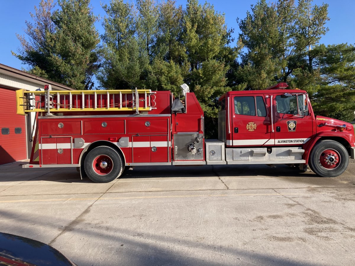 1998 Freightliner/Metalfab Pumper | Ontario Association of Fire Chiefs
